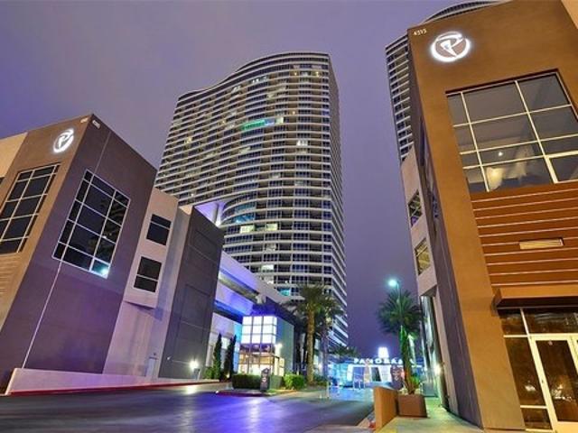 4575 Dean Martin Dr Unit 708, Las Vegas, NV 89103
