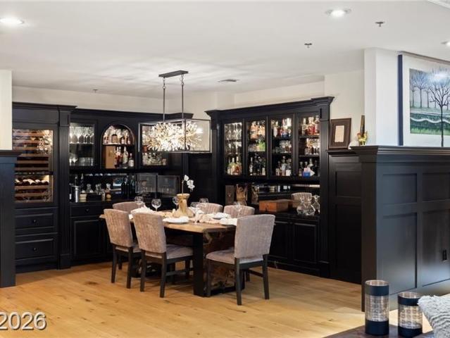 4575 Dean Martin Drive 2806
