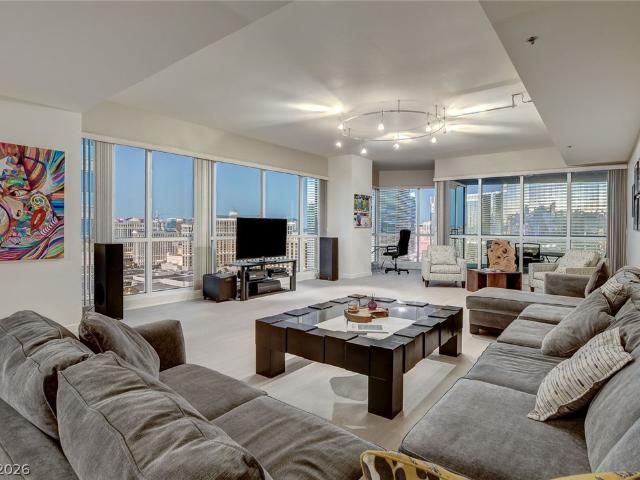 4575 Dean Martin Drive 2812