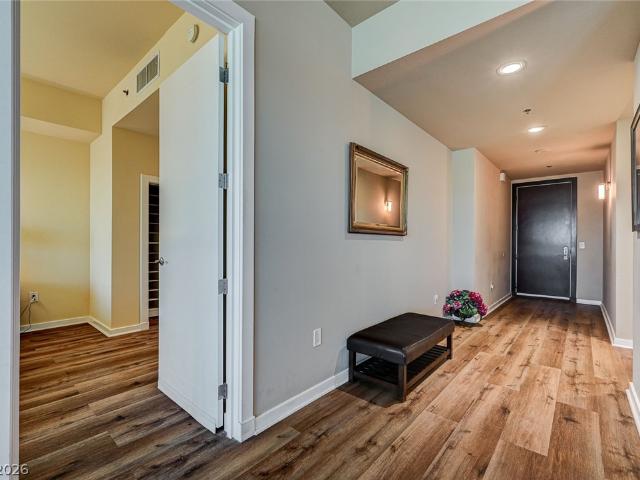 4575 Dean Martin Drive 506