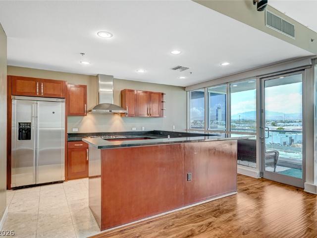4575 Dean Martin Drive 806