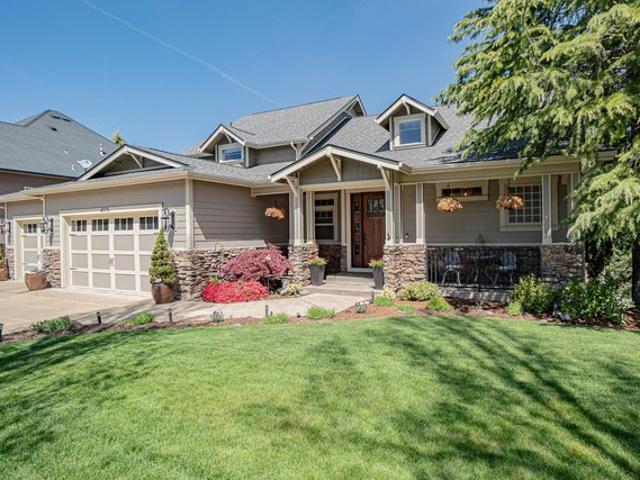4575 Hathaway Dr, Medford, OR 97504