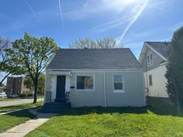 4576 N 30th St, Milwaukee, WI 53209