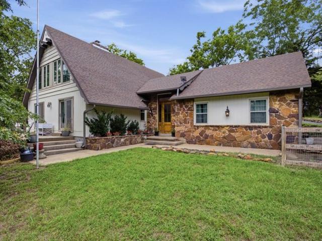 4576 County Road 2630, Coffeyville, KS 67337