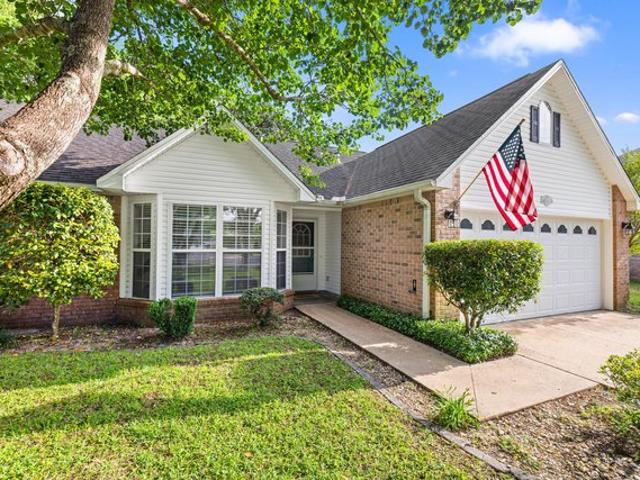 4577 Castlewood Ln, Niceville, FL 32578