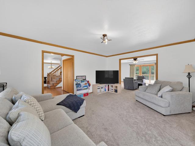 4577 Hunters Glen Dr