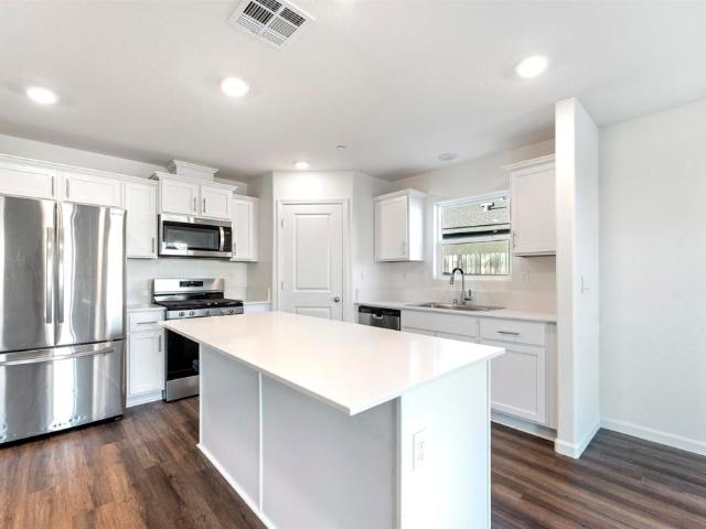 4577 Isabel Ct
