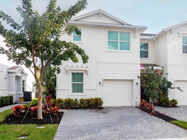 4578 Meyerson Pl, Lake Worth, FL 33463
