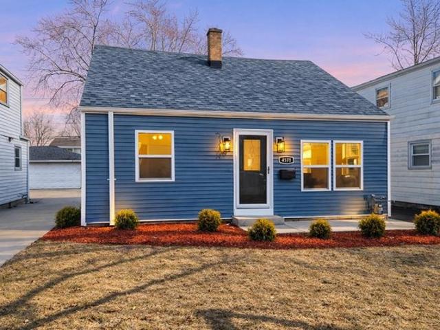 4578 N 127th St, Butler, WI 53007