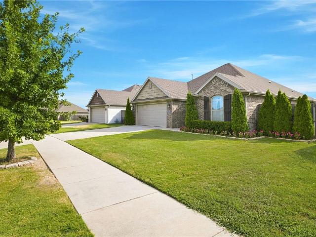 4578 W Croft Drive