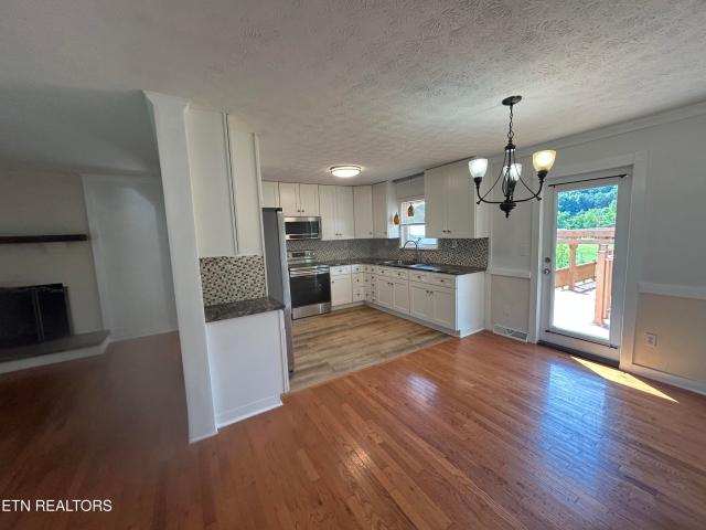 4579 Nails Creek Rd