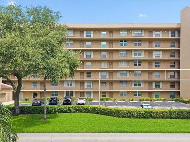 4570 NW 18th Ave Apt 310, Deerfield Beach, FL 33064