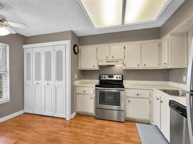 4570 NW 18th Ave, Unit 604, Deerfield Beach, FL 33064 | MLS #B26010