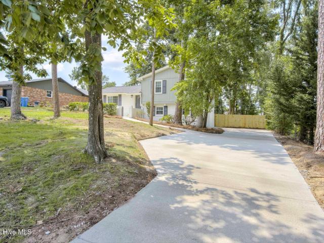 4570 Colonial Road