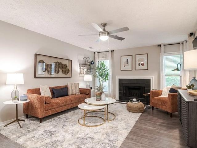 4570 S Cobb Dr SE, Smyrna, GA 30080