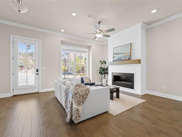 4570 Waterside Parkway