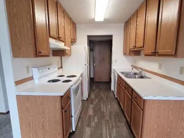 45719093 520 31st Ave N