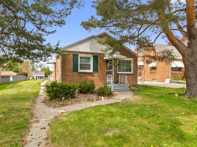 4571 S Howell Ave, Milwaukee, WI 53207