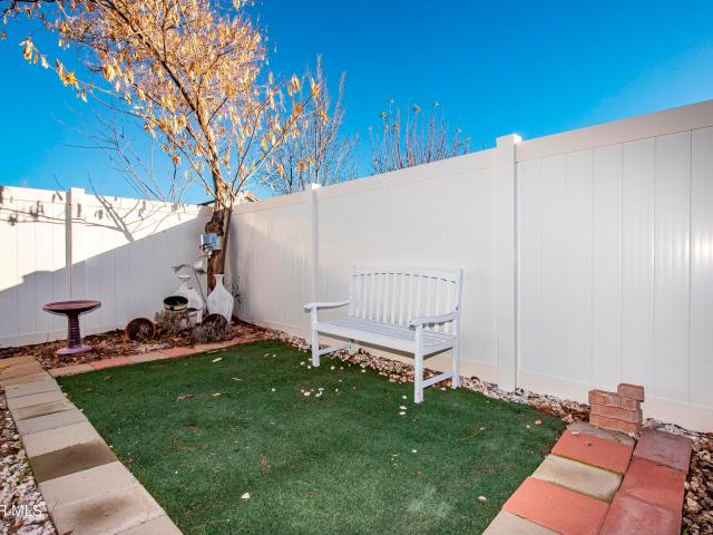45728 Balmoral Ct, Lancaster, CA 93534 | MLS #26000