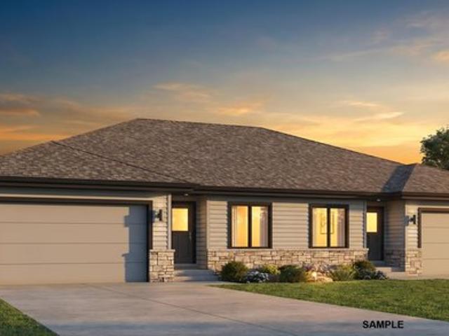 4572 Badger Ct, Sioux City, IA 51106