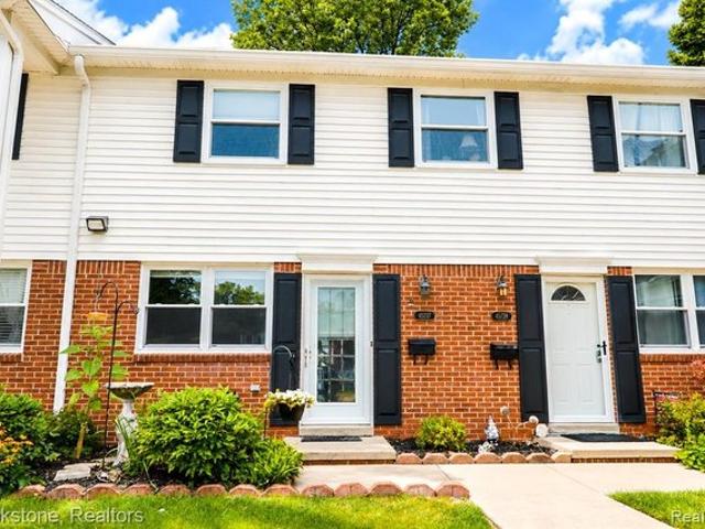 45737 Kensington St, Utica, MI 48317