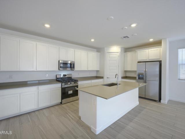 4573 e kenneth lane