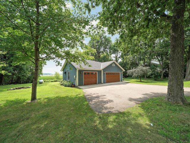 457 77th Street SE