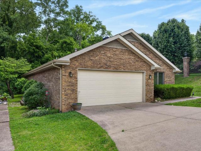 457 Country Club Ct