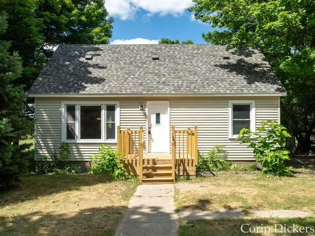 457 Booth Street