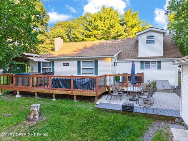 457 Mountain Rd, Albrightsville, PA 18210