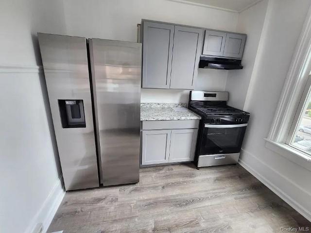 457 Main St Apt 4