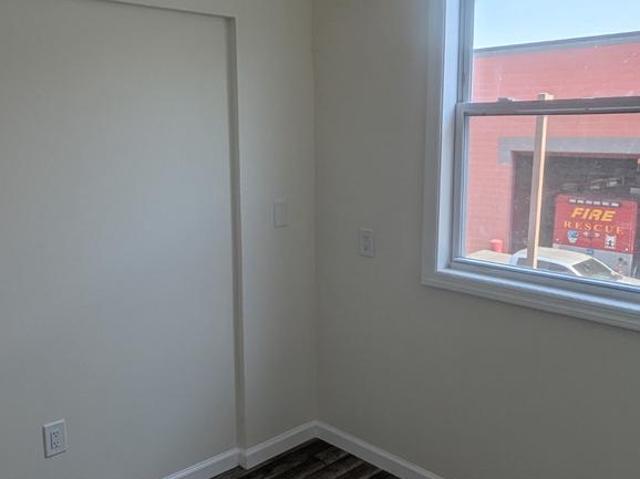457 Mechanic Street