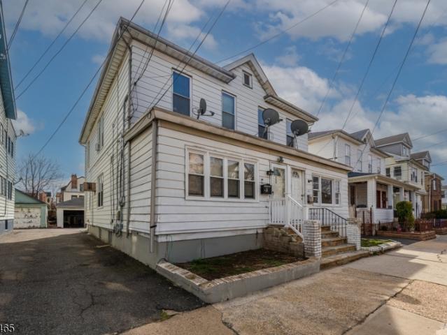 457 N 7Th St