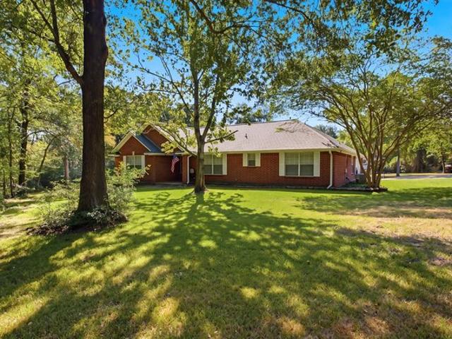 457 Shady Creek Dr, Bryan, TX 77808