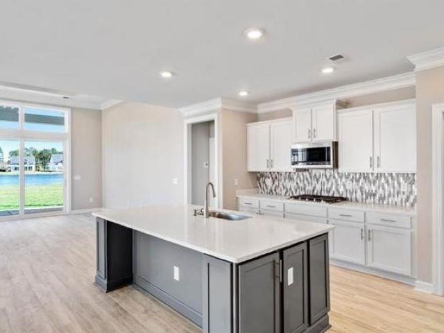457 Starlit Way