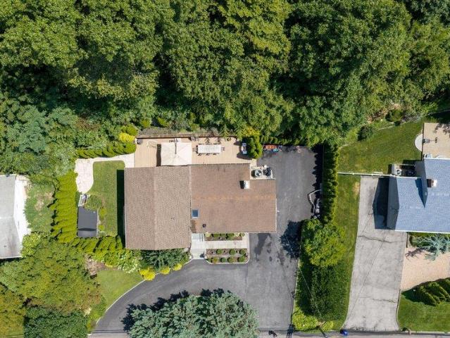457 Pinebrook Boulevard