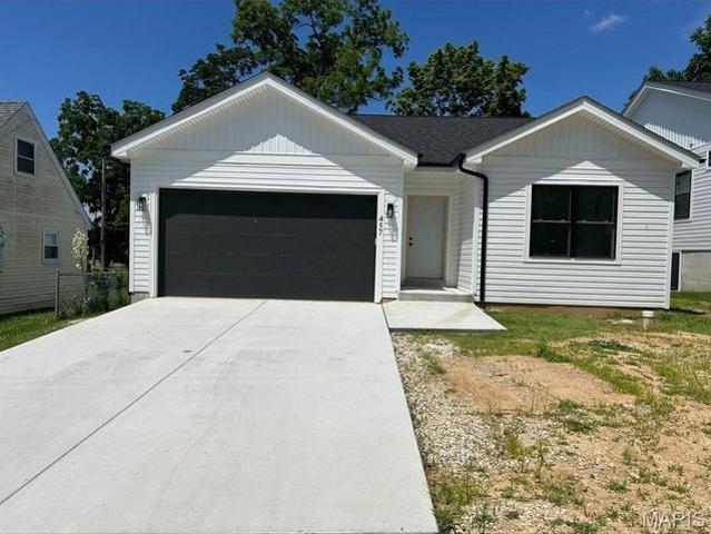 457 Rosedale Ter, Ballwin, MO 63021