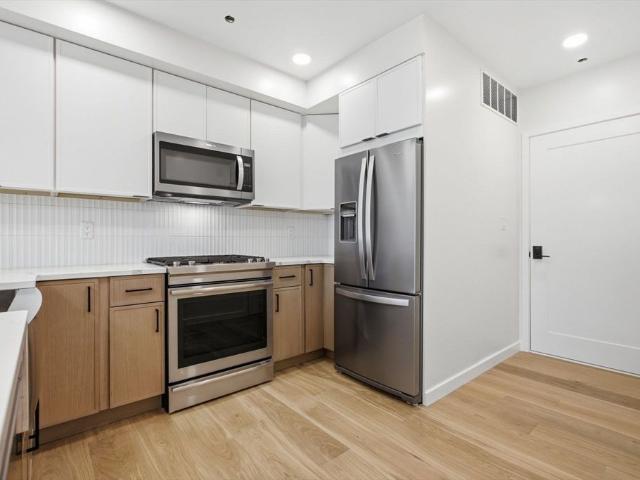 457 W Broadway Unit 203, Boston, US, MA