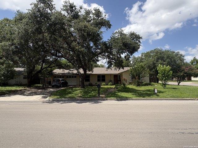457 Winfield Blvd, Windcrest, TX 78239