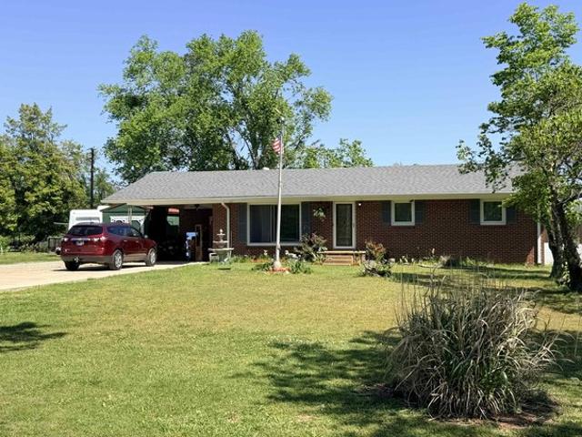 457 Vine St, Savannah, TN 38372