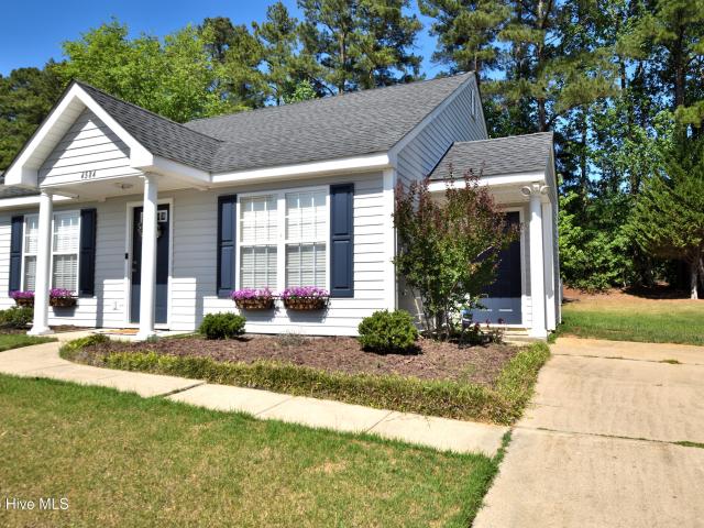 4584 Lily Walk