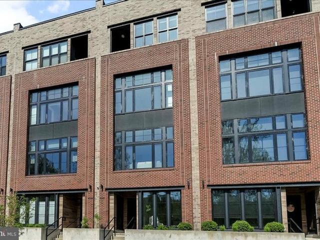 4584 Riverside Way, Philadelphia, PA 19127