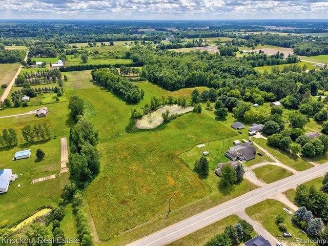 4585 Birch Run Rd, Millington, MI 48746