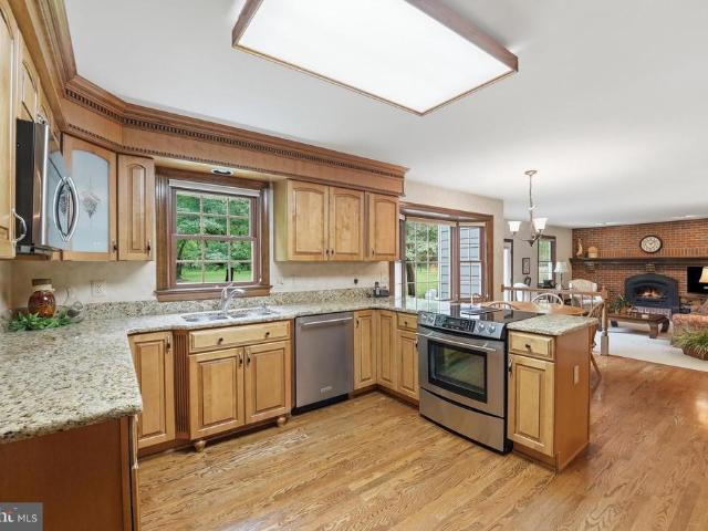 4585 canter ln
