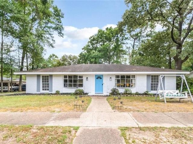 4857 Woodcliff Dr N, Mobile, AL 36693