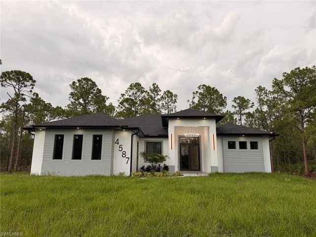 4587 45th Ave NE, Naples, FL 34120