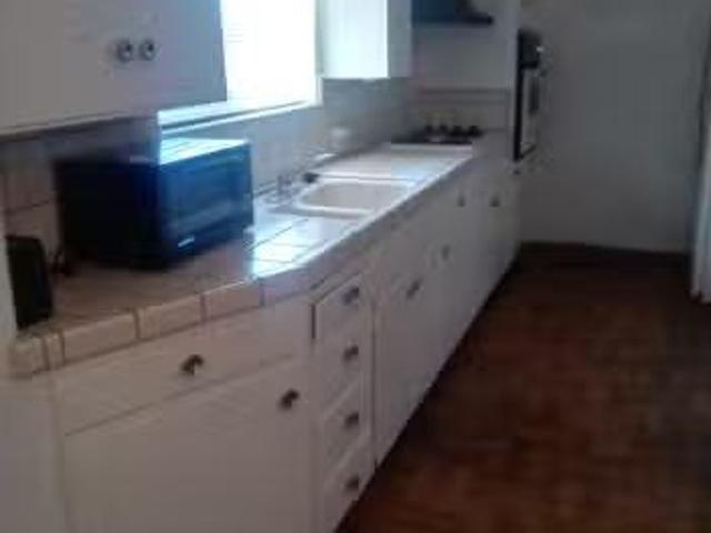 4589 N Glenn Ave #A, Fresno, CA 93704