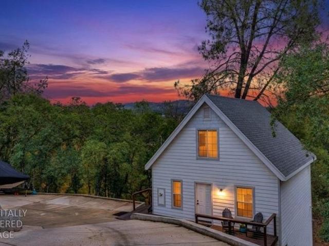 4589 Tomahawk Trl, Copperopolis, CA 95228