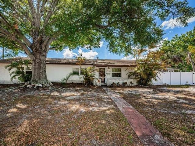 4580 5th St N, Saint Petersburg, FL 33703