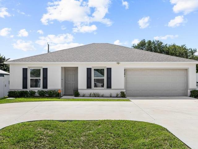 4581 SW Darwin Blvd, Port Saint Lucie, FL 34953